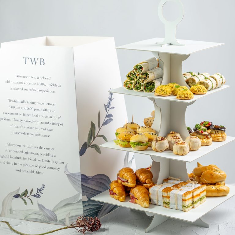 Layered Box | Catering - The White Boutique